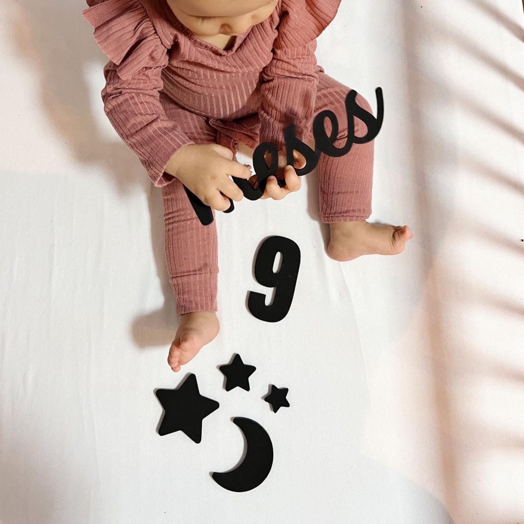 Lettering Meses Bebê Estrelar - BJ Mais